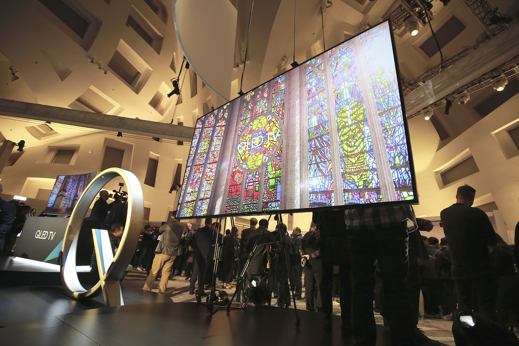 Samsung Electronics Ushers In a New Era in Home Entertainment with QLED ...