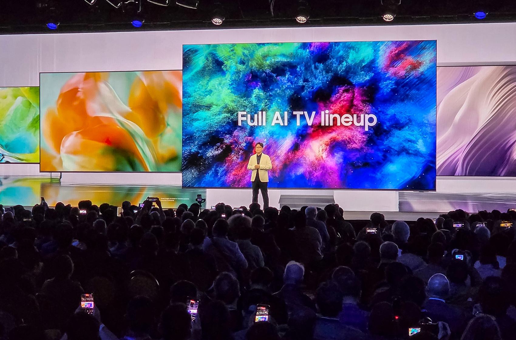 Samsung Presents ‘Your Companion to AI Living’ at The First Look During ...