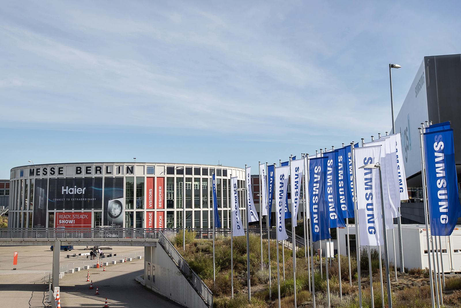 IFA 2022 관람객 맞이하는 삼성전자 - Samsung Newsroom Korea Media Library